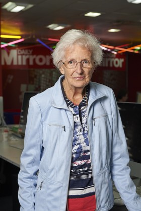 obituary - first female fleet street photographer 库存照片（独家）| Shutterstock