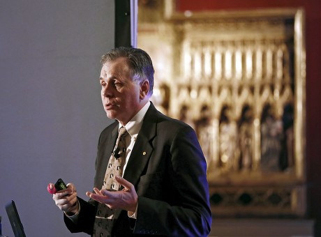 Australian Nobel Prize Medicine Robin Warren Editorial Stock Photo ...