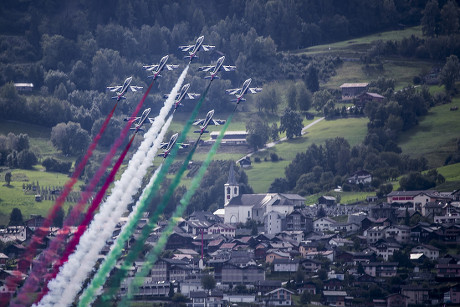 Italian Aerobatic Team Frecce Tricolori Performs Editorial Stock Photo ...