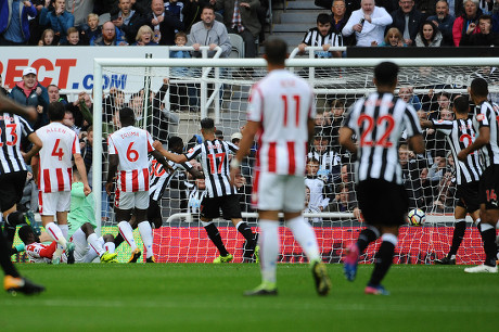 __COUNT__ Newcastle United vs Stoke City, Premier League, Football, St ...