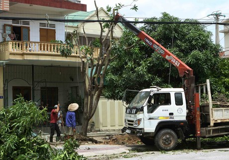 250 Mess workers Stock Pictures, Editorial Images and Stock Photos ...