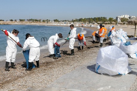 Workers Cleanup Crew Struggle Remove Oil Editorial Stock Photo - Stock ...