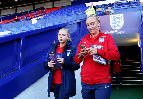 __COUNT__ imágenes de England v Russia, UK - 19 Sep 2017 - Imágenes de ...