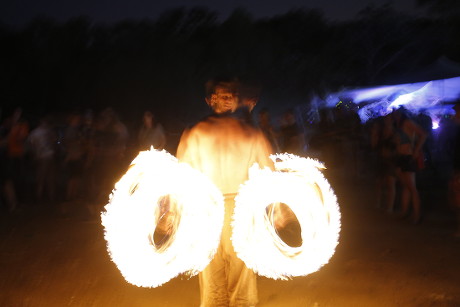 Fire Artist Entertains Crowd Annual Earthdance Editorial Stock Photo ...