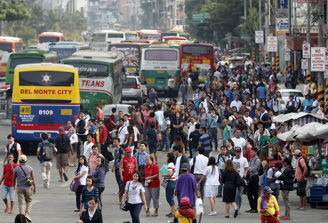 Crowd Filipino Passengers Wait Ride Major Editorial Stock Photo - Stock ...