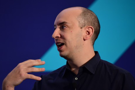 Adam Lowy Director Advanced Tv Digital - Foto de stock de contenido ...