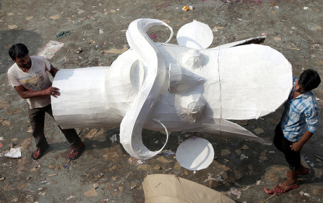 Indian Artists Prepare Effigies Mythical Demon Editorial Stock Photo ...