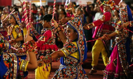 Indians Wearing Traditional Attire Participate Garba Editorial Stock ...