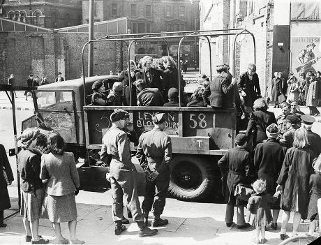 17 Wwii ww2 buses Stock Pictures, Editorial Images and Stock Photos ...