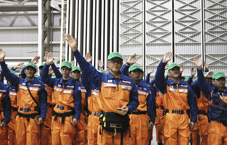 Japanese Rescue Services Members Wave Goodbye Editorial Stock Photo ...