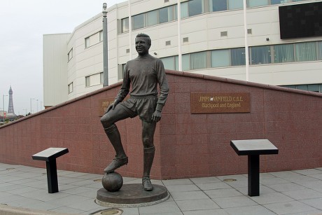 Jimmy Armfield Statue During Efl Sky Editorial Stock Photo - Stock ...