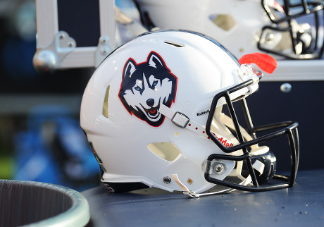 Connecticut Huskies Quarterback Bryant Shirreffs 4 Editorial Stock ...
