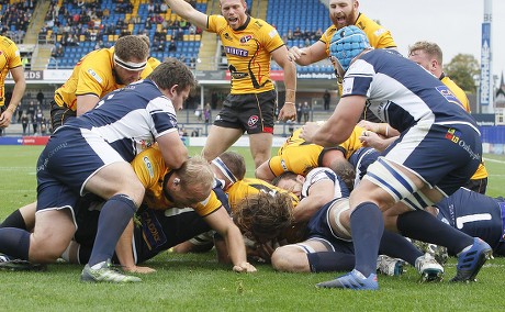 Cornish Pirates Player Alex Cheesman Squeezes Editorial Stock Photo ...