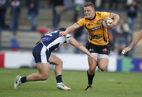 Cornish Pirates Player Tom Duncan Breaks Editorial Stock Photo - Stock ...