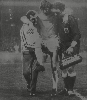 Leeds Trainer Les Cocker Referee Bob Editorial Stock Photo - Stock ...