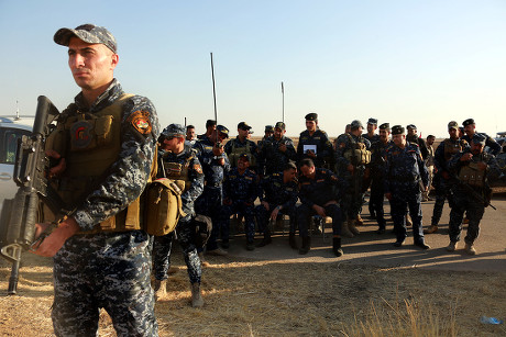 250 Iraqi military officers Stock Pictures, Editorial Images and Stock ...