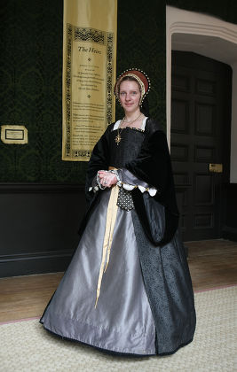 Hampton Court Actress Showing Court Ladys Editorial Stock Photo - Stock ...