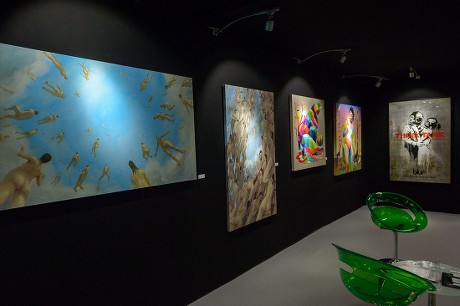 13 Art Fair exhibition, Paris, France - 12 Oct 2017 Stock Pictures ...