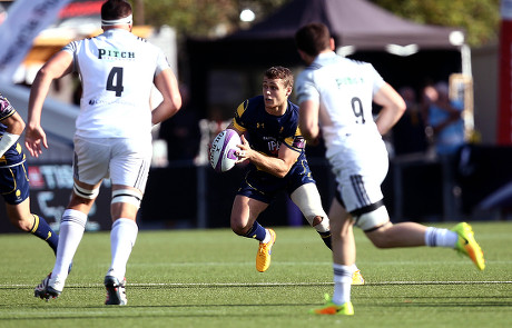 Jamie Shillcock Worcester Warriors Runs Ball Editorial Stock Photo ...
