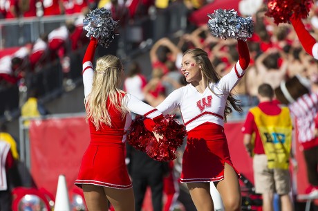 Members Wisconsin Cheerleading Team Dance Between Editorial Stock Photo ...