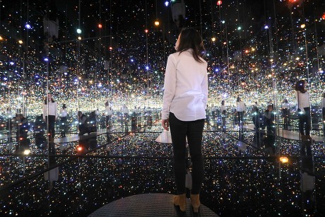 Woman Poses Inside Installation Infinity Mirrored Editorial Stock Photo ...