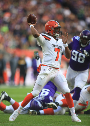 Cleveland Browns Quarterback Deshone Kizer 7 Editorial Stock Photo ...