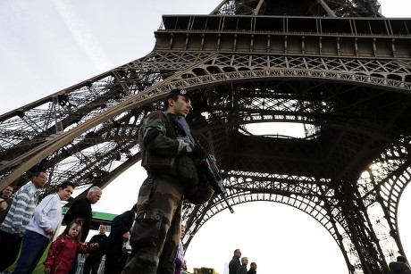 31 Perimeter guard tower Stock Pictures, Editorial Images and Stock ...