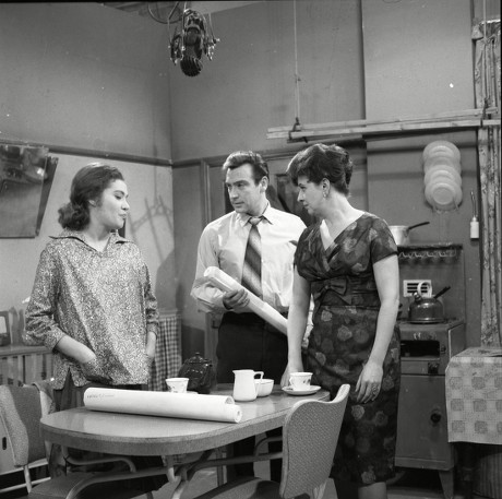 Anne Cunningham Linda Cheveski Ernst Walder Editorial Stock Photo ...