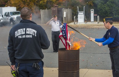 American Flag Retirement Ceremony Flag Buring Editorial Stock Photo ...