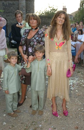 Lady Annabel Goldsmith Her Daughter Jemima Redaktionelles Stockfoto ...