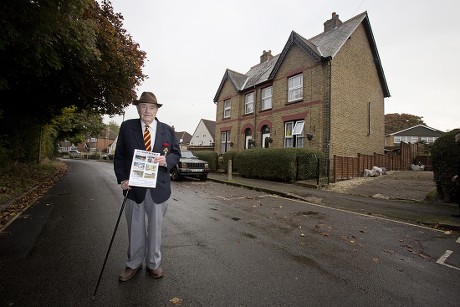 Roy Barwick Outside His House Harmondsworth Editorial Stock Photo ...