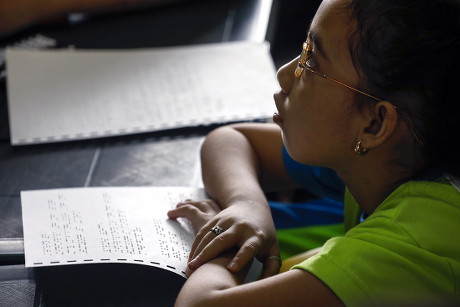 Visually Impaired Filipino Student Maria Sofia Editorial Stock Photo ...