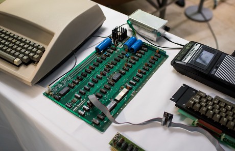 Apple Computer 1 Board Presented Deutsches Editorial Stock Photo ...