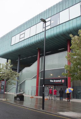 Emirates Stadium Official Shop North London Editorial Stock Photo ...