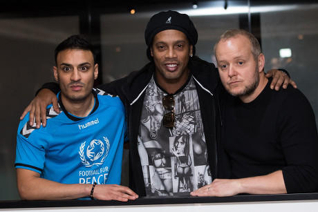 Ronaldinho portrait photocall, London, UK - 14 Nov 2017 Stock Pictures ...