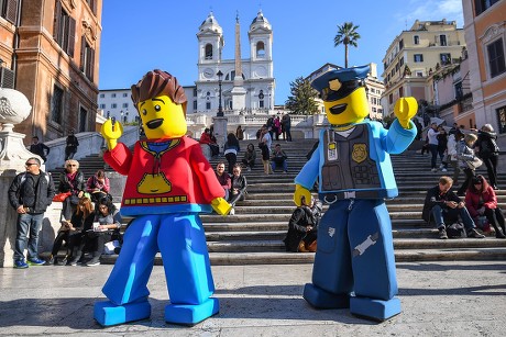 Giant Lego Puppets Perform Spanish Steps Editorial Stock Photo - Stock ...