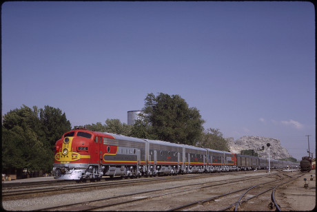 Santa Fe Diesel Locomotive Chief Passenger Editorial Stock Photo ...