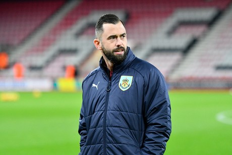 Steven Defour 16 Burnley Before Premier Editorial Stock Photo - Stock ...
