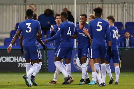 Chelsea Players Congratulate Juan Familiocastillo After Editorial Stock ...