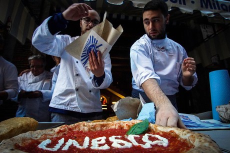 Neapolitan Pizzaiuoli Pizza Makers Celebrate Unescos Editorial Stock ...
