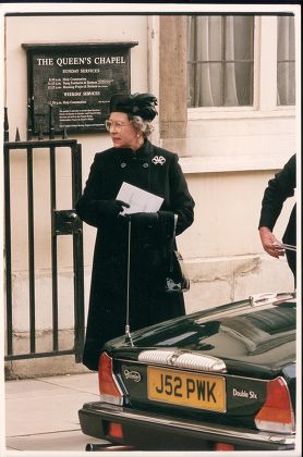 Queen Elizabeth Ii 1993 Queens Sad Editorial Stock Photo - Stock Image ...