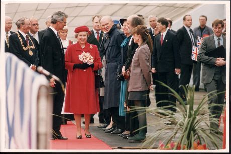 Queen Elizabeth Ii 1993 Robert Janvrin Editorial Stock Photo - Stock ...