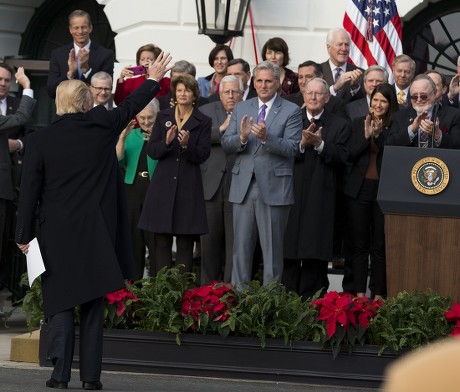 United States President Donald Trump Waves Editorial Stock Photo ...