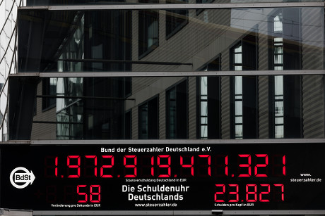 99 Debt clock Stock Pictures, Editorial Images and Stock Photos ...