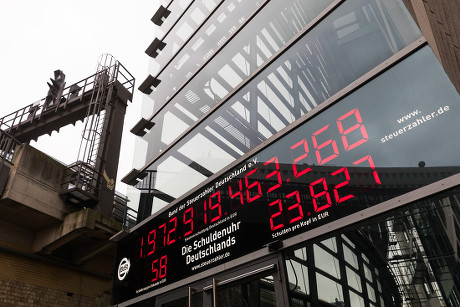 99 Debt clock Stock Pictures, Editorial Images and Stock Photos ...