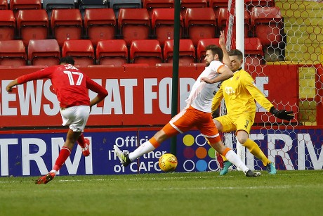 Charlton Athletic v Blackpool, EFL Sky Bet League 1 - 23 Dec 2017 Stock ...
