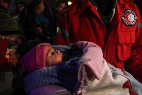 Sarc Volunteer Carries Patients Child Front Editorial Stock Photo ...