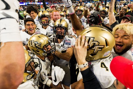 Ucf Knights Swarm Ucf Knights Quarterback Editorial Stock Photo - Stock ...