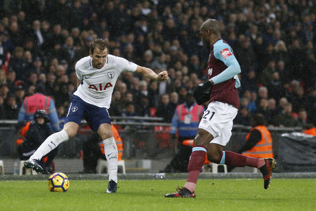 Harry Kane Tottenham Hotspur Holds Ball Editorial Stock Photo - Stock ...