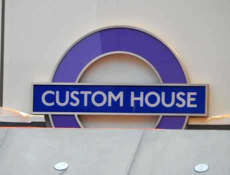 Custom House Crossrail London Underground Roundel Editorial Stock Photo ...